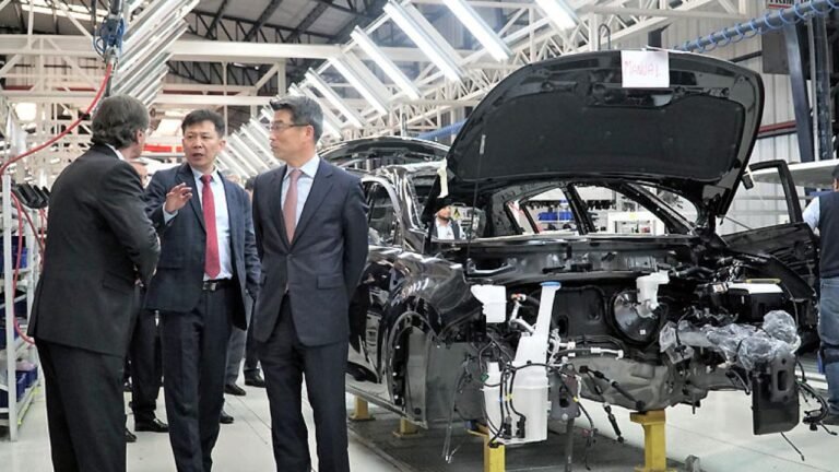 Aymesa y Kia: US$ 62M en Autos Ecuador 2026